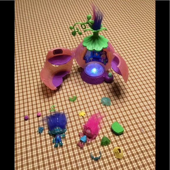 Dreamworks | Toys | Trolls Light Up Playset | Poshmark